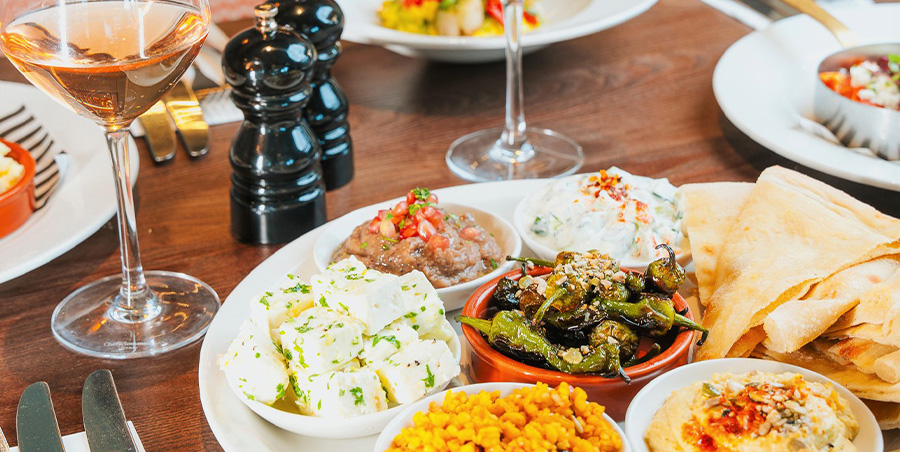 Dinner Menu & Prices | All Day Dining at The Marchmont Arms Hemel Hempstead